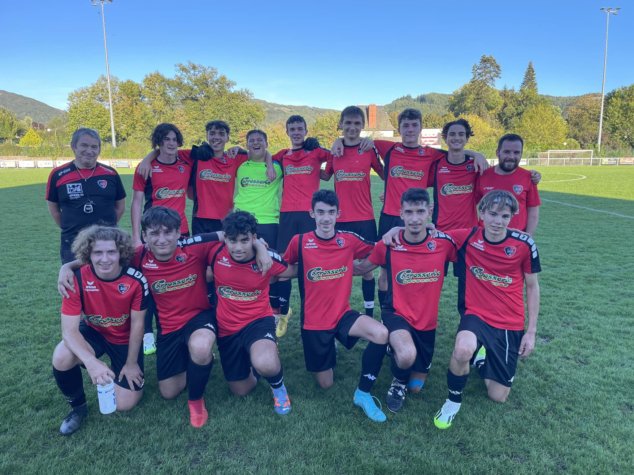 Belle victoire des U17 à St-Geniez d'Olt - AS Chastelloise